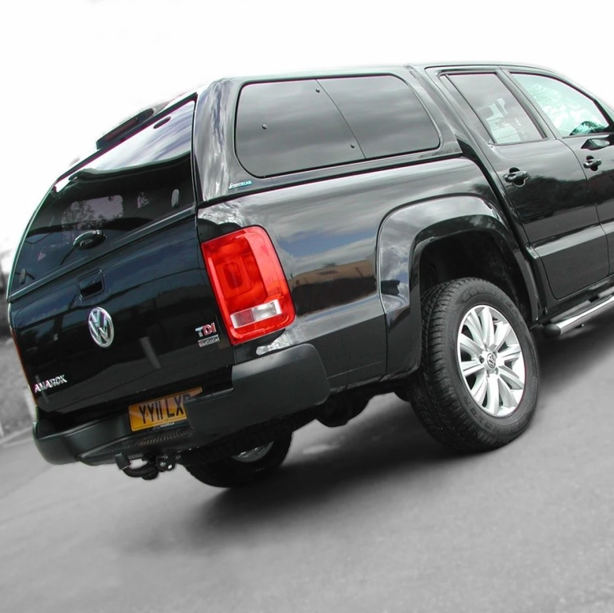 Aeroklas Top, Amarok Double-cab '11-'22, Candy White (ham#390100b4)