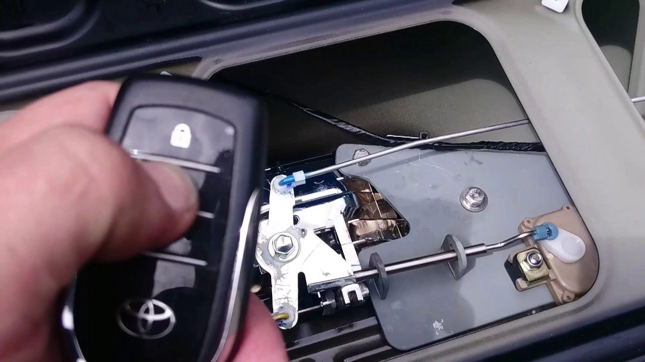 Tailgate Lock, Volkswagen Amarok 2010-, (oe Keypad/non Oe Pad) (390 390 ...